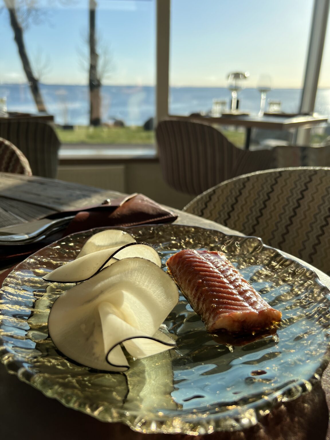 5 soovitust: parima mere- ja linnavaatega restoranid