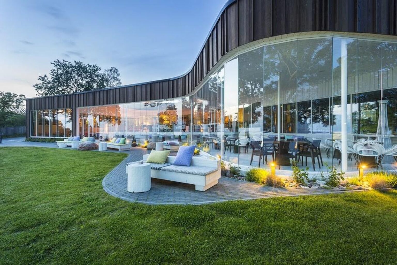 5 soovitust: parima mere- ja linnavaatega restoranid