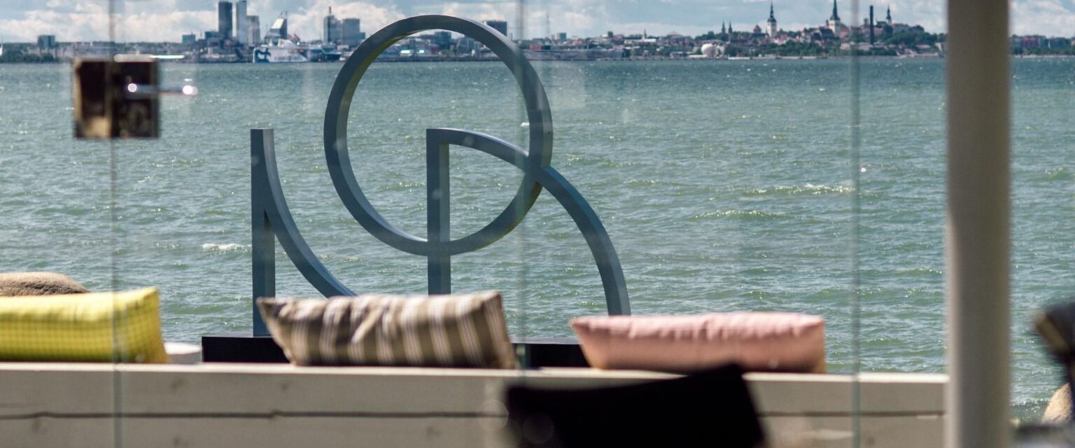 5 soovitust: parima mere- ja linnavaatega restoranid